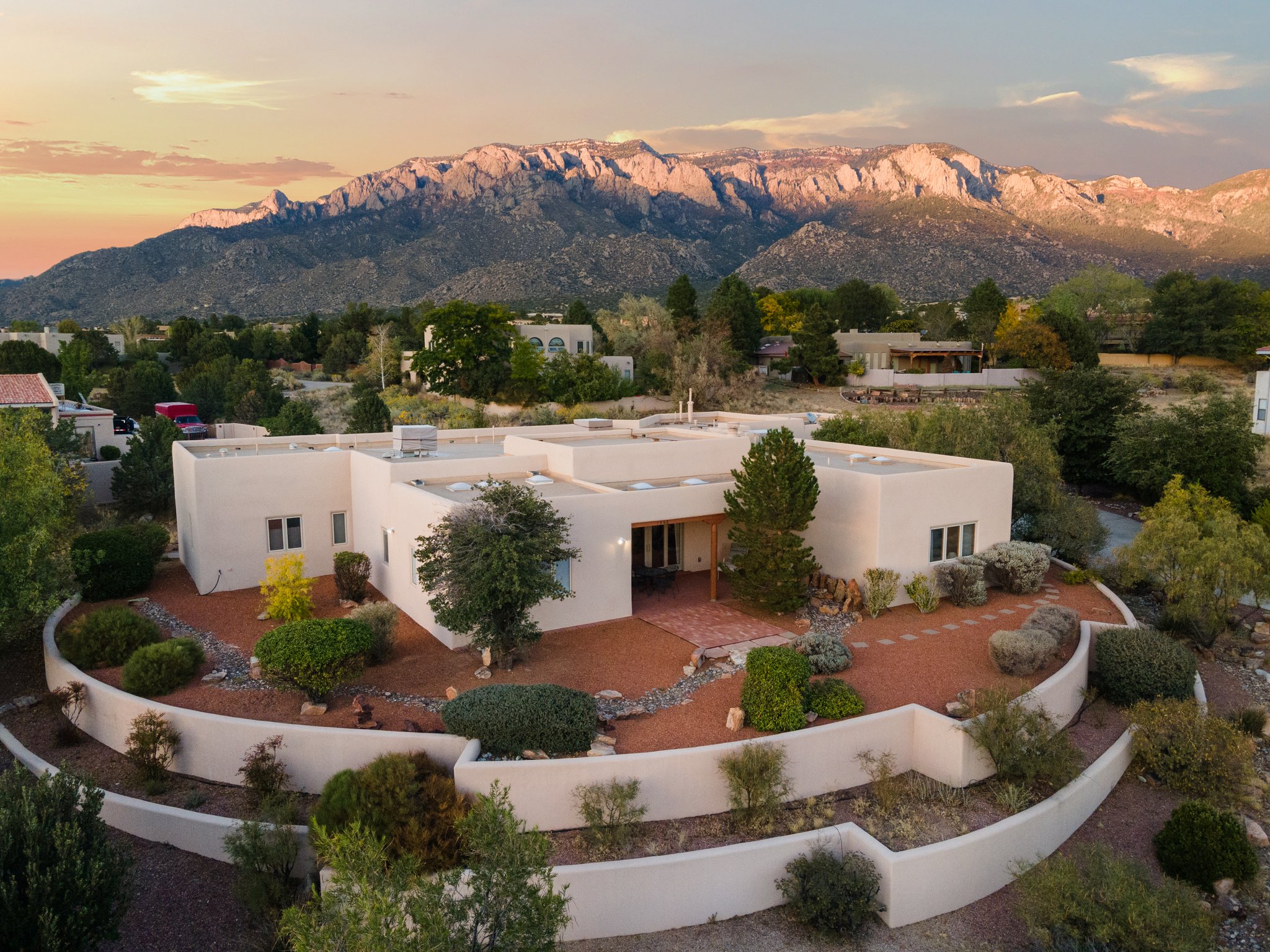 1548 Eagle Ridge Lane NE