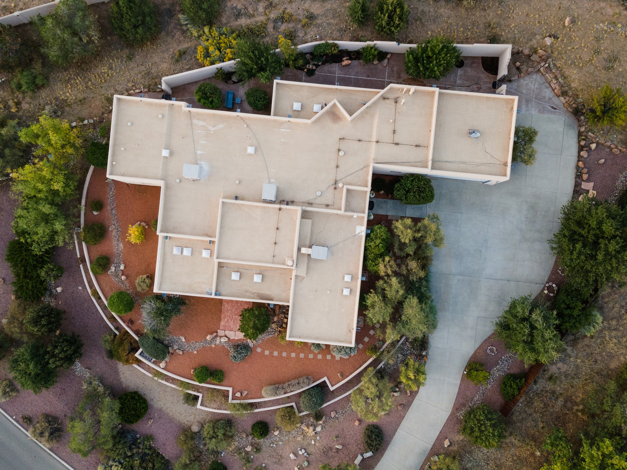 1548 Eagle Ridge Lane NE