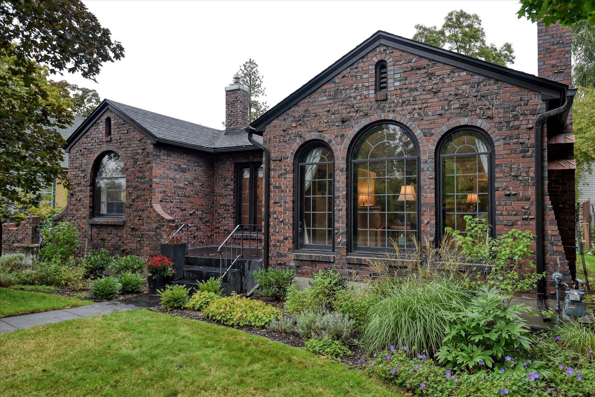 Clinker Brick Home Under Contrtact