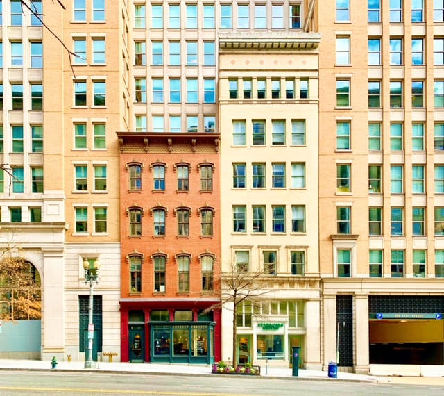 20004, DC 3 Bedroom Apartments For Sale