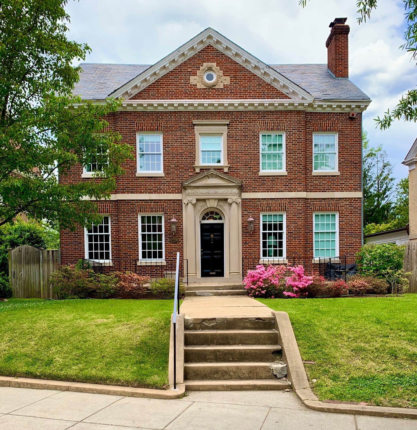 Washington, DC Homes With Basement Workshop