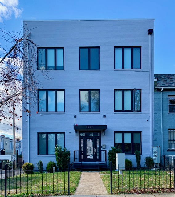 Carver Langston, DC 1 Bedroom Apartments For Sale