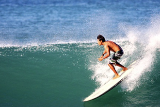 Riding the Waves in Los Cabos: A Surfer's Paradise