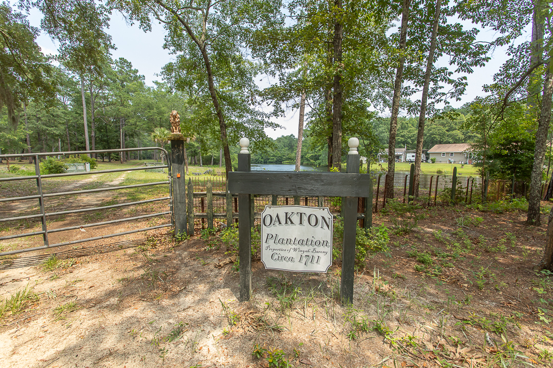 Hunter's Paradise: Historic Oakton Plantation with Prime Hunting ...