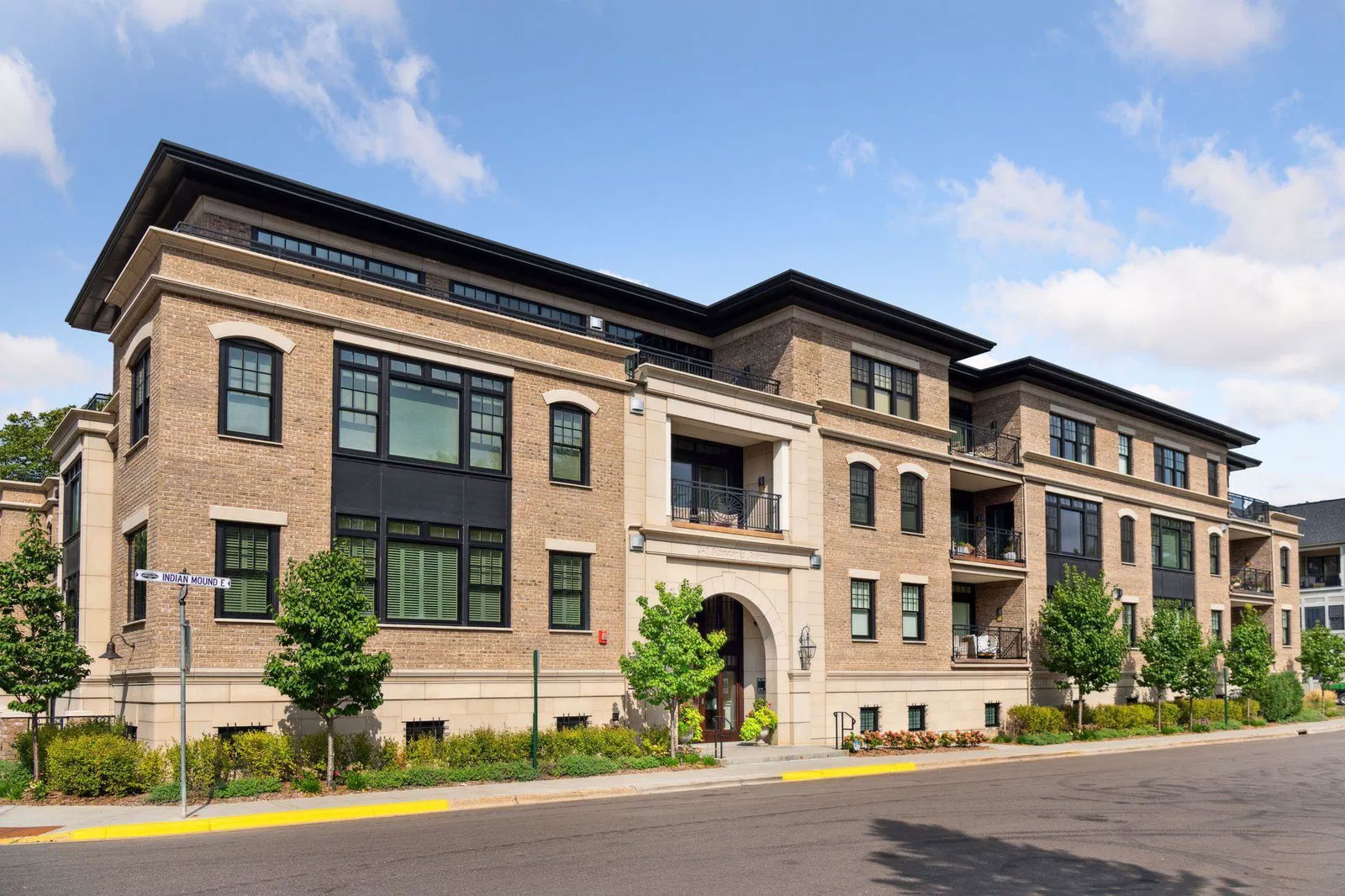 Garrison Landing Wayzata | Lake Minnetonka Real Estate™ | Daniel Gustafson