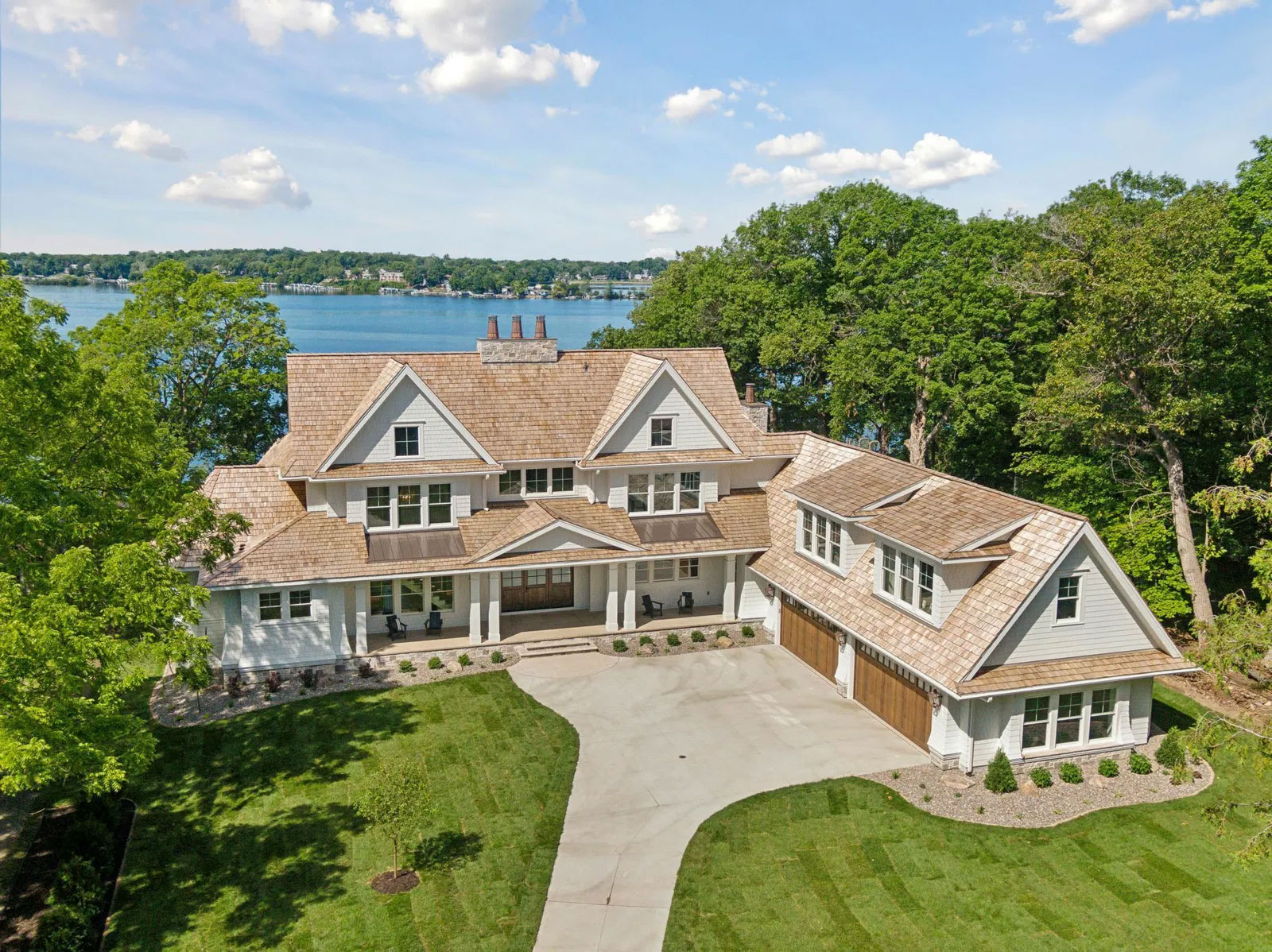 Lake Minnetonka New Construction: Explore Luxury Homes and Custom ...