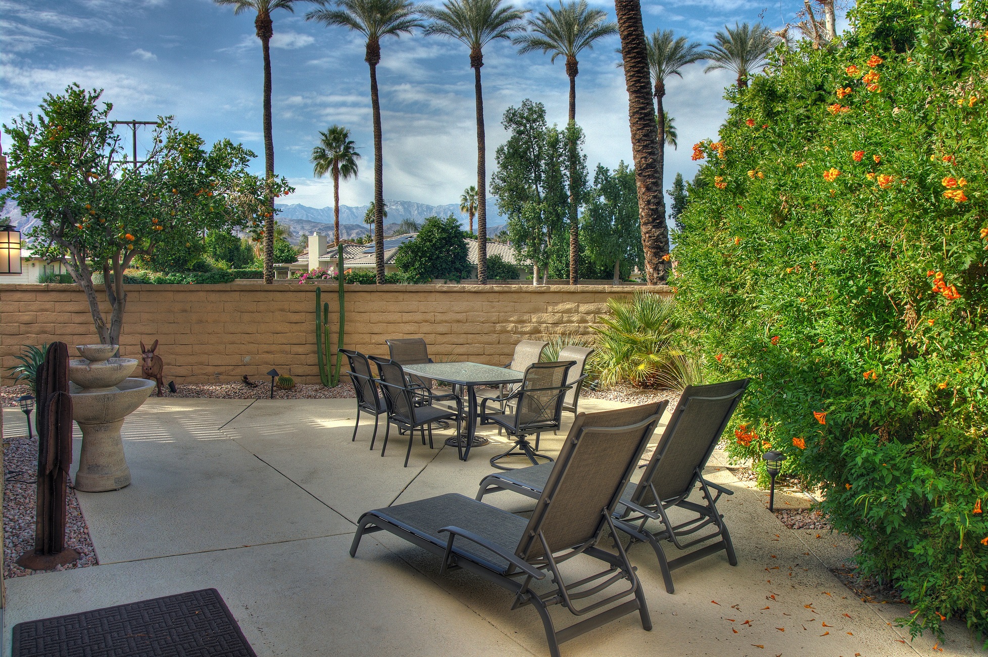 Open House - Remodeled Central Palm Desert Condo
