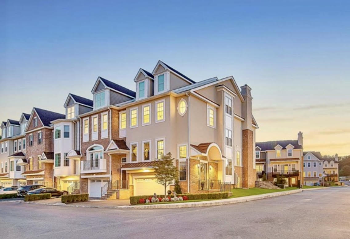 The Alexa Montvale NJ Townhouses
