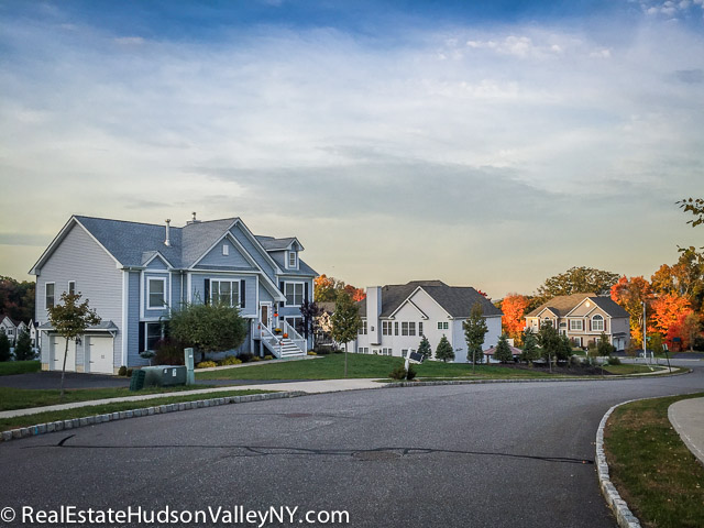 Estates Of Briarcliff Homes for Sale in Monroe NY | Real Estate Hudson ...