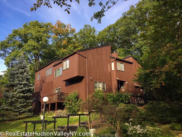 Timber Ridge Townhouses for Sale in Highland Mills NY | Real Estate ...