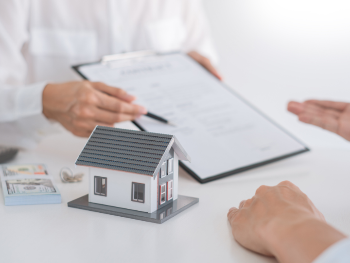 What Does Active Option Contract Mean in Real Estate?