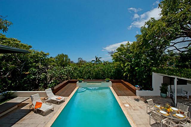 Diamond Head Mid Century Modern Home on Noela Place