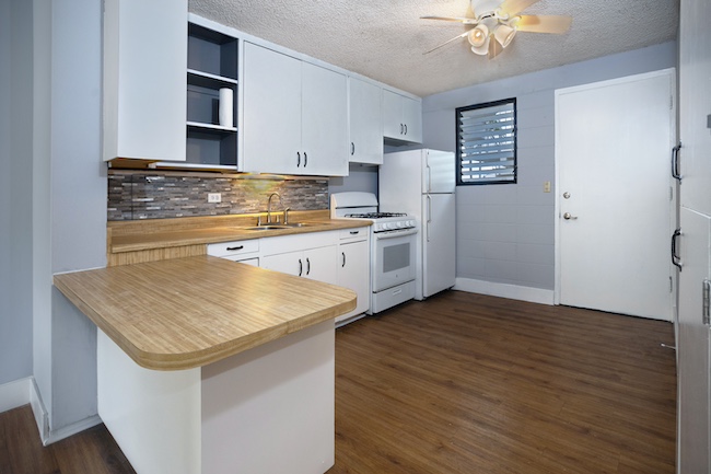 Inside a Diamond Head Condo: Hale Pua Lei Tour