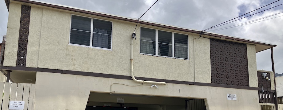 Wailehua Apartments in Kaneohe's Kaalaea