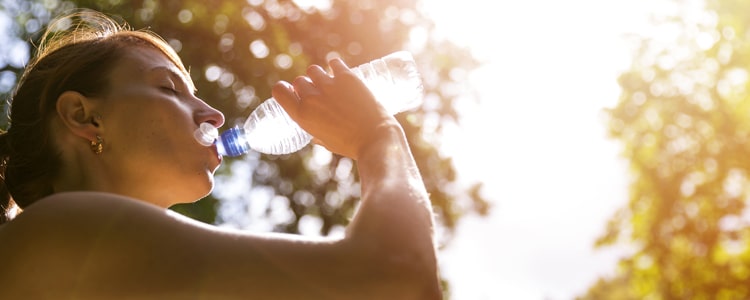 How To Be Safe In The Sun This Summer: 6 Tips!