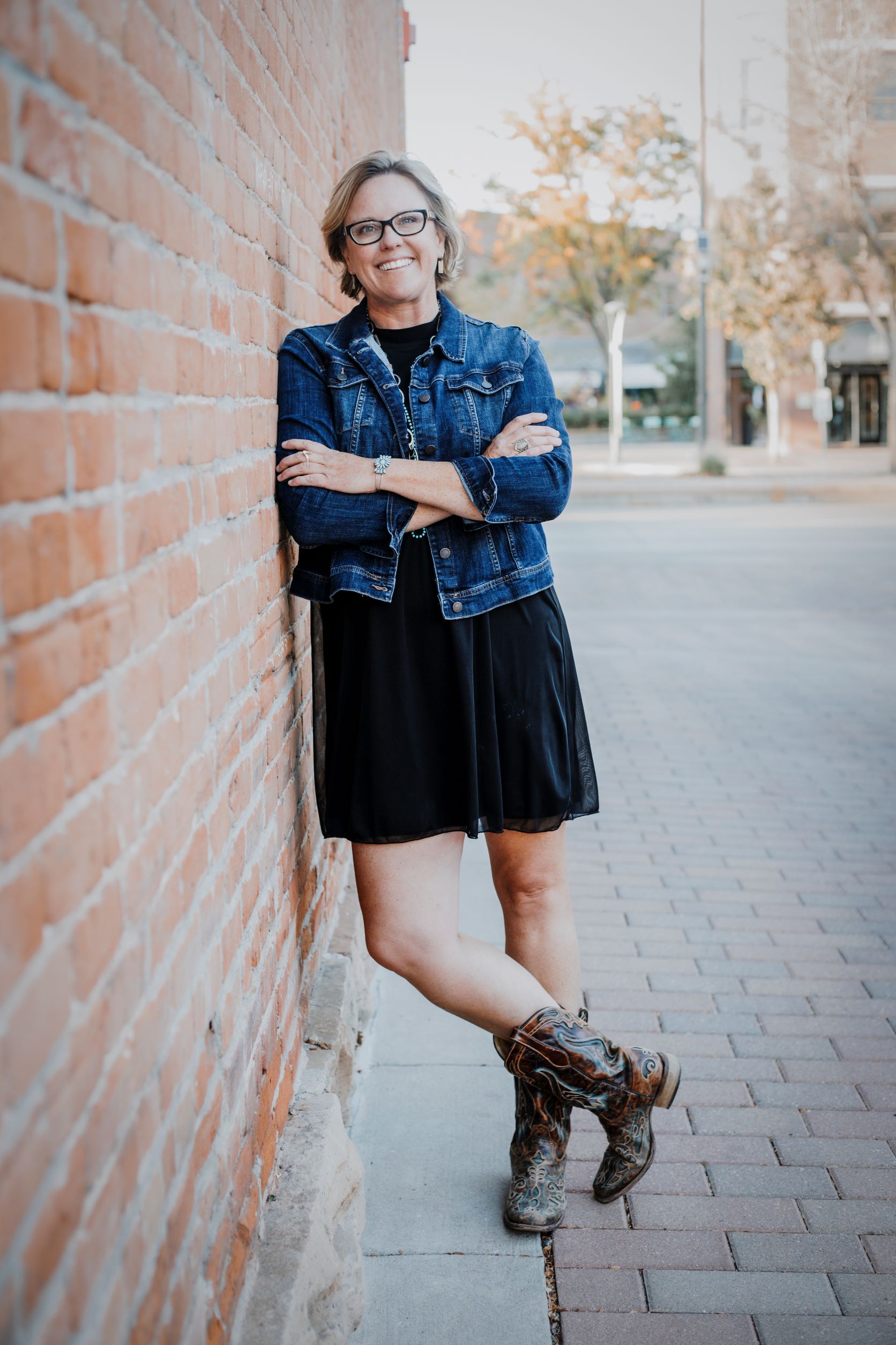 Meet The Team (Click their Pict!)