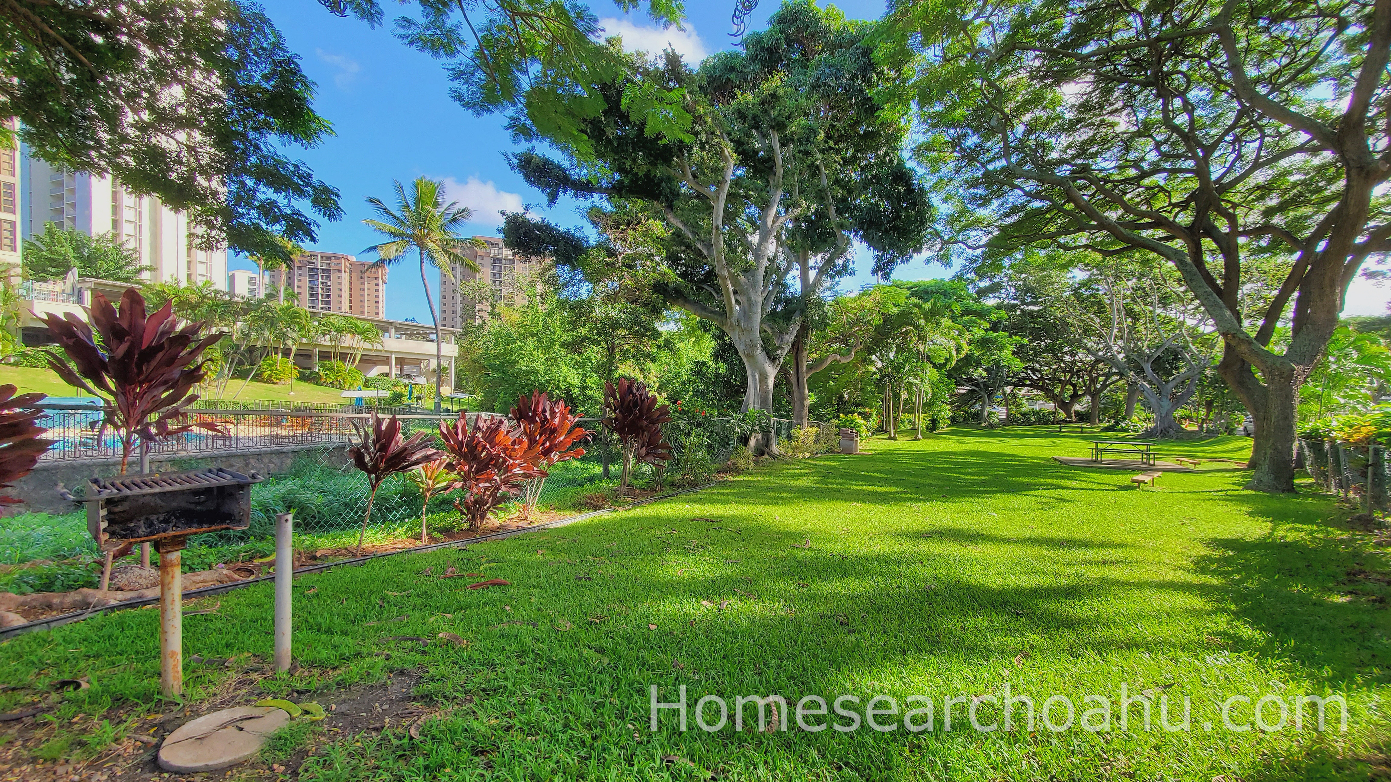 Pearl Ridge Gardens & Tower