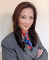 Amanda Chen - Real Estate Salesperson
