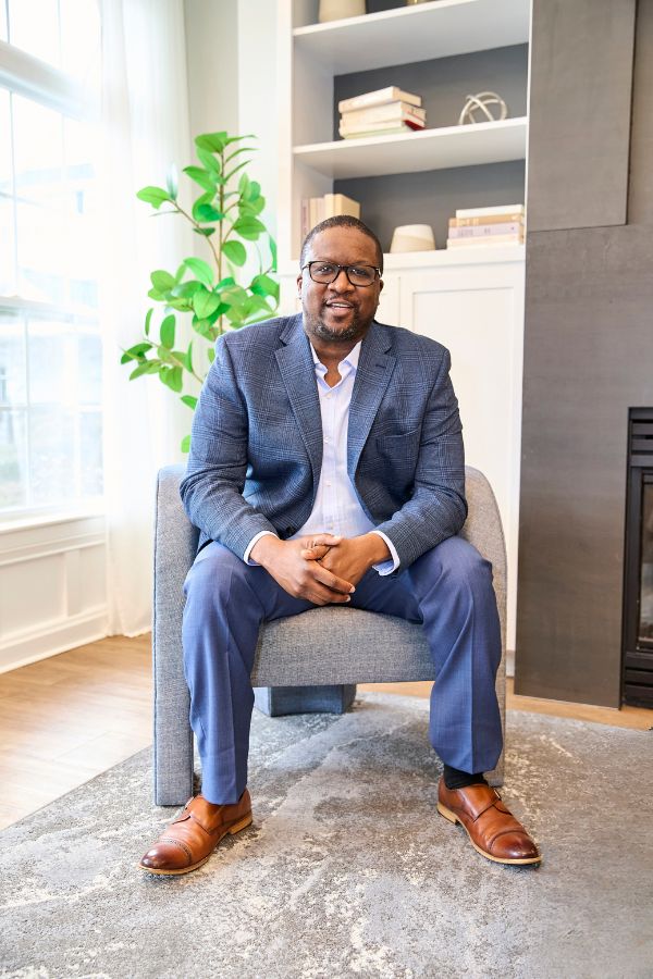 Jason Niles | Greater Boson REALTOR® | Buyer & Seller Services