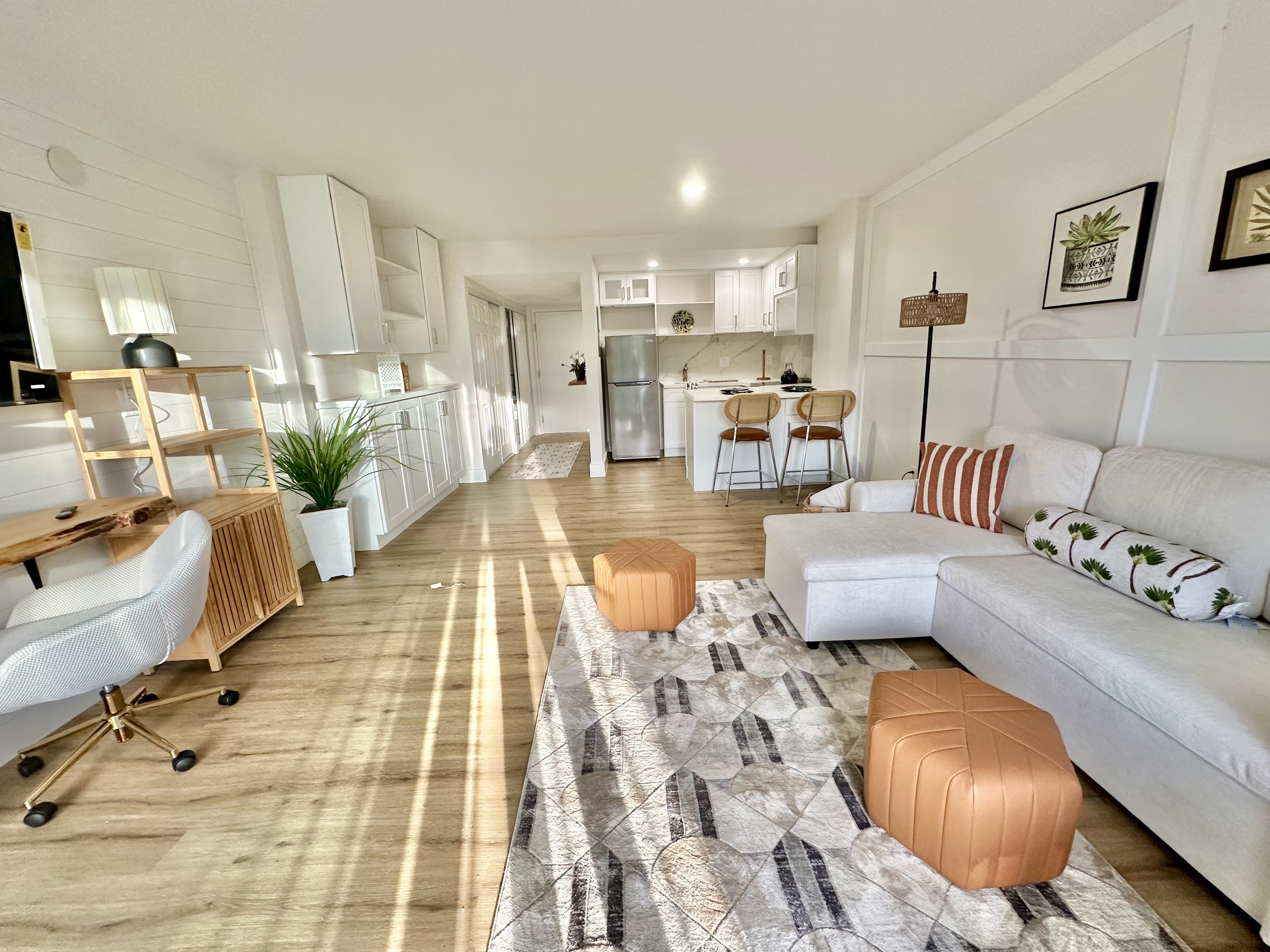 Ground-Floor Condo Near Vanderbilt Beach | 5 Bluebill Ave #105, Naples FL