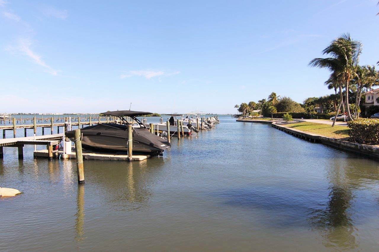 Sewalls Point FL Homes With Docks