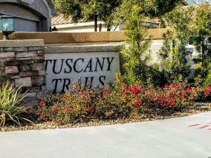 Non-Gated Communities in Peccole Ranch