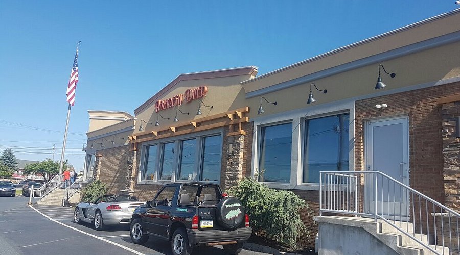 Nazareth Diner Returns to 24 Hour Service