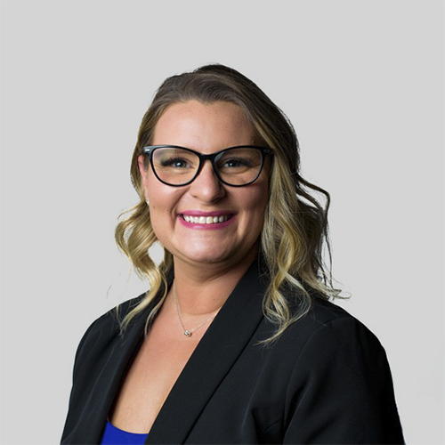 Nicole Ward - Broker - Listing Leaders