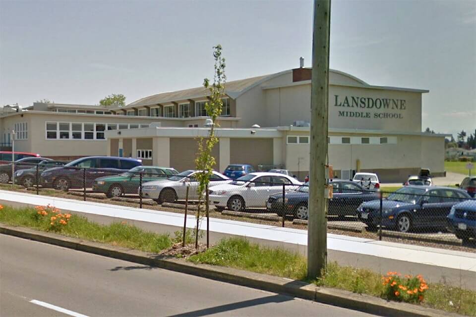Houses, Townhomes, and Condos around Lansdowne High School