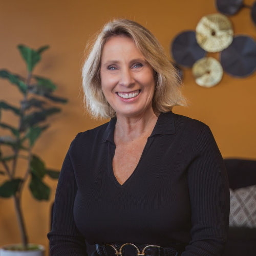 Local Realty Agency - Meet Our Agents