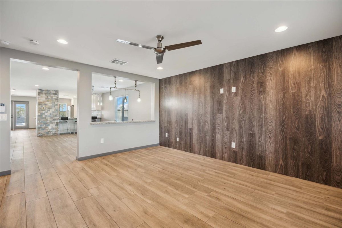 3245 W Melvin St, Phoenix, AZ 85009