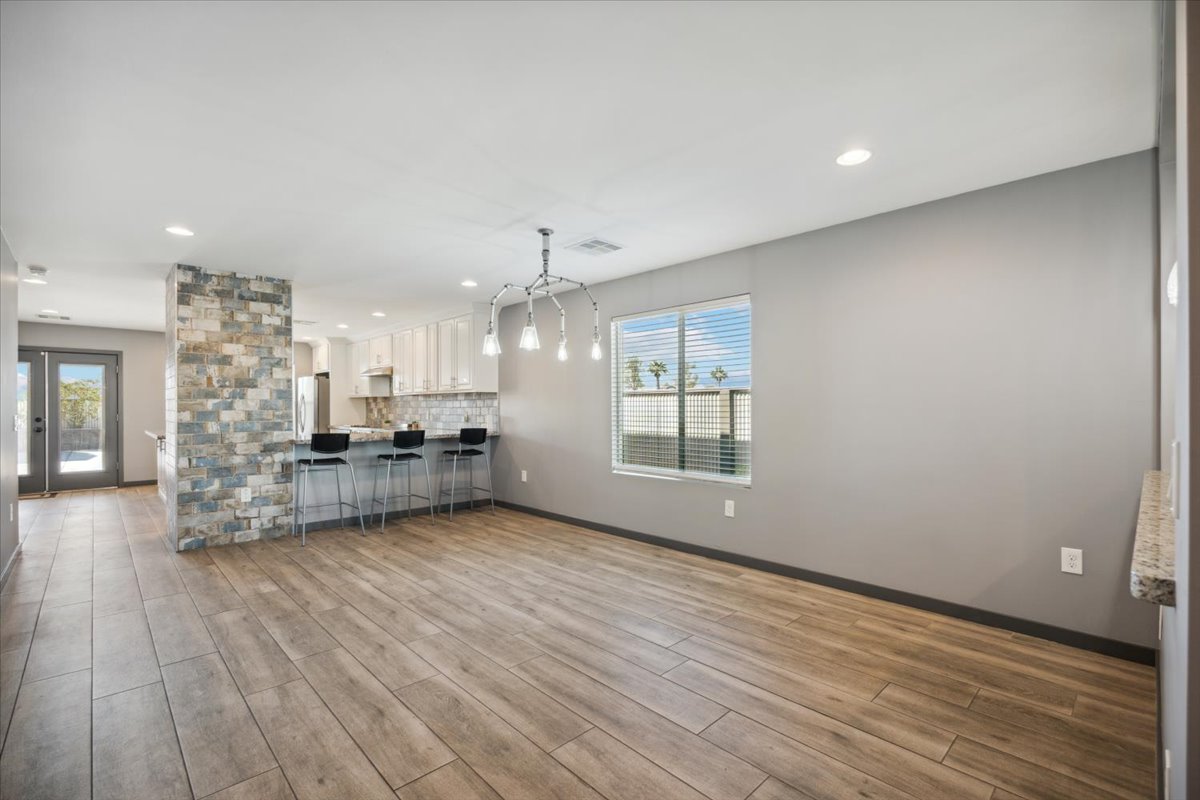 3245 W Melvin St, Phoenix, AZ 85009