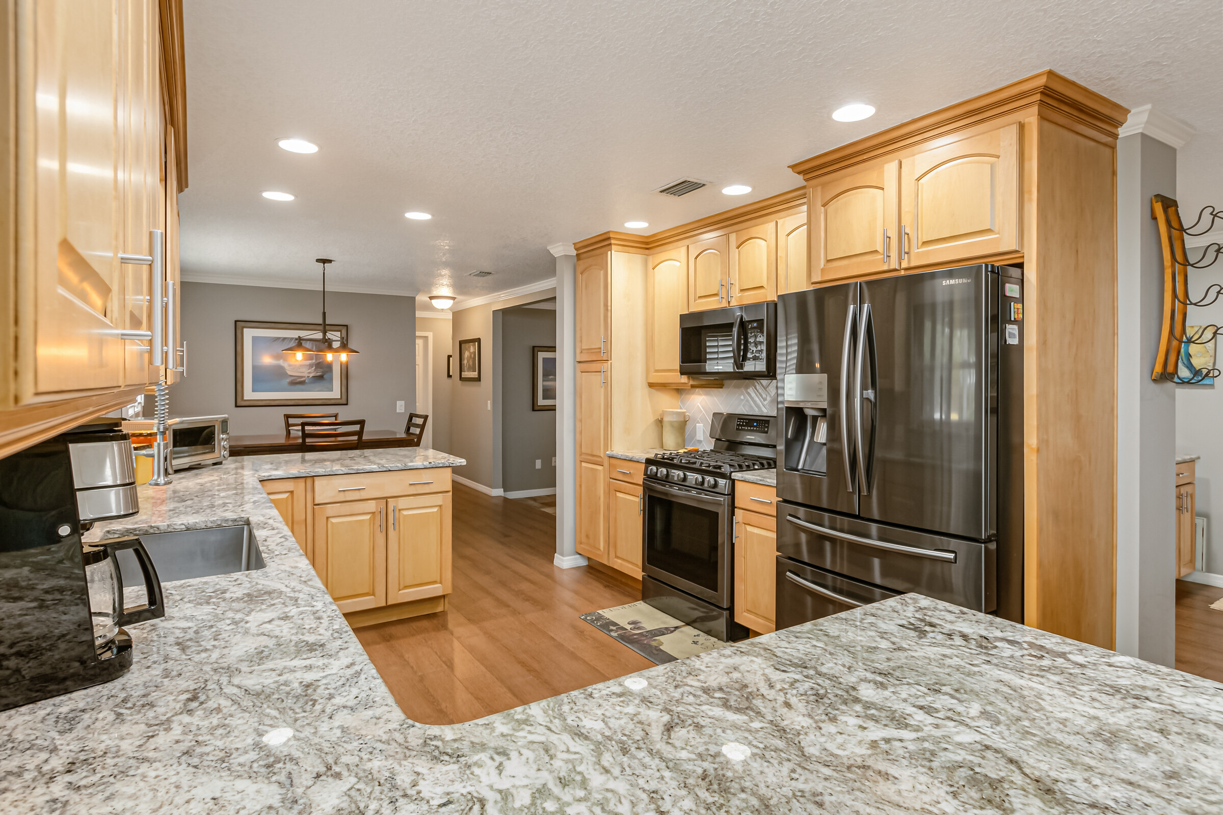 Instant Update - Melbourne Pool Home