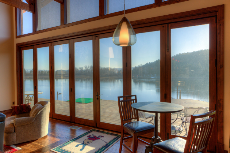 Riverfront At Bellerive