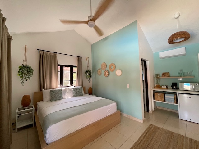 6 Unit BnB Property with Owner's Villa - ?????Steps to Beach $1,200,000