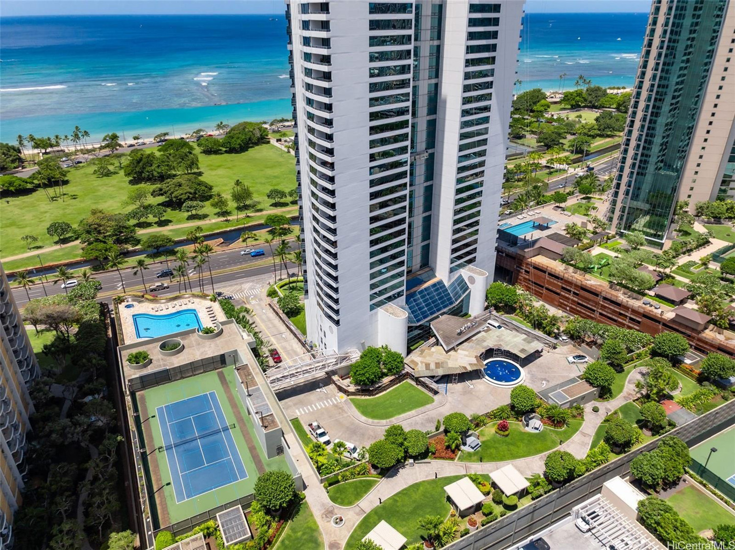 Nauru Tower Condos for Sale | Luxury Ala Moana Real Estate Listings