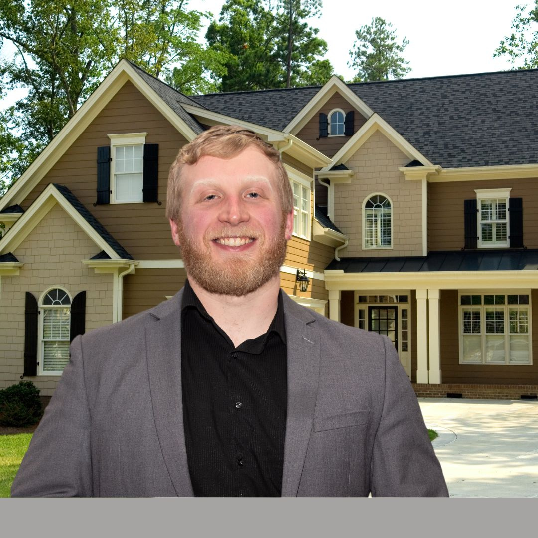 Sean Relyea - LICENSED RE SALESPERSON