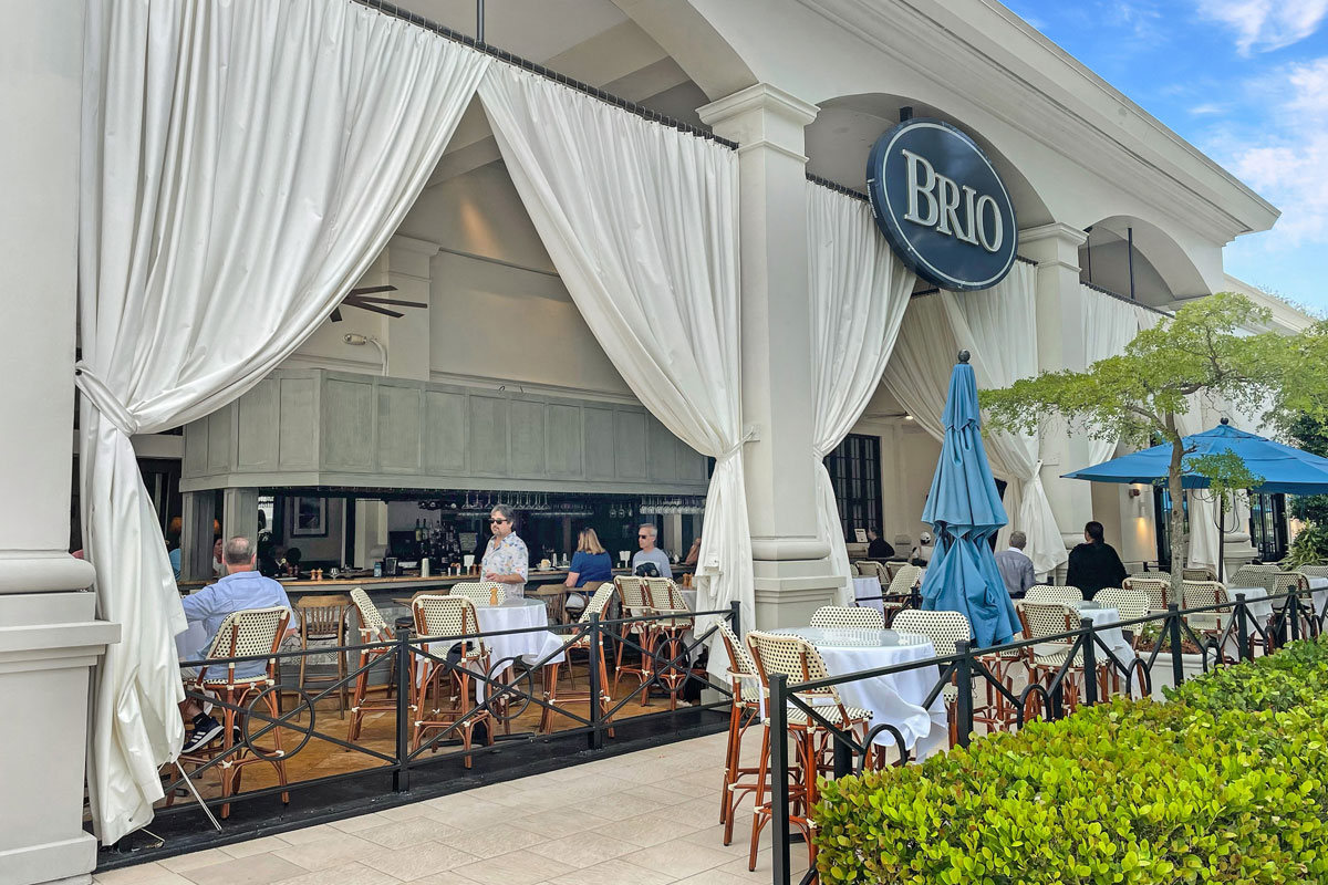 Living In the Moorings, Naples: The #1 Guide For 2022