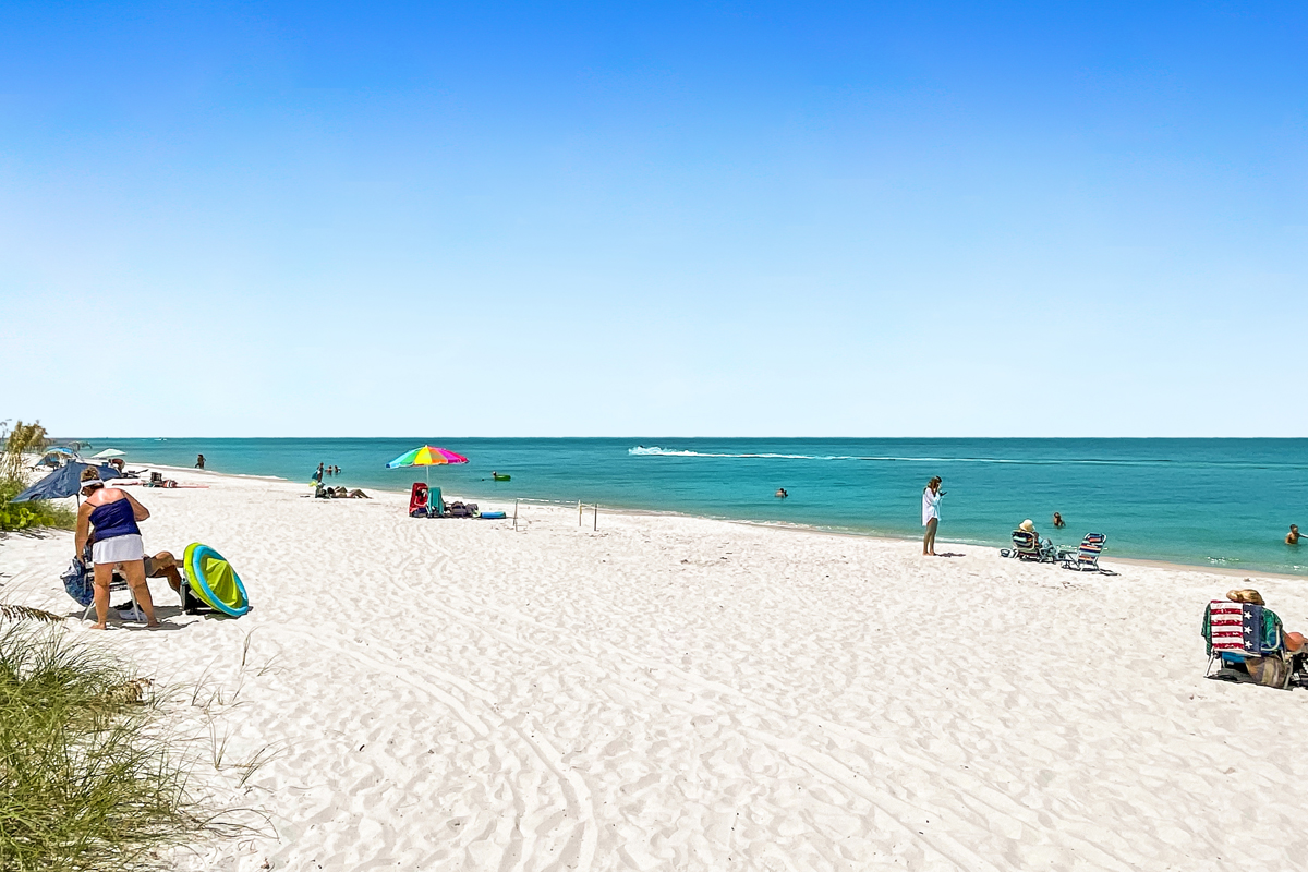 Living In Park Shore, Naples – The Definitive Guide