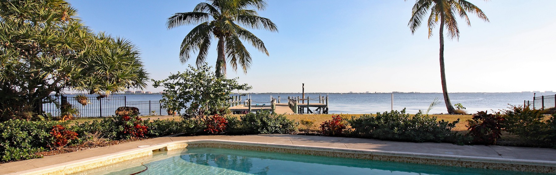 Cape Coral Pool Homes Over $1,000,000 real estate