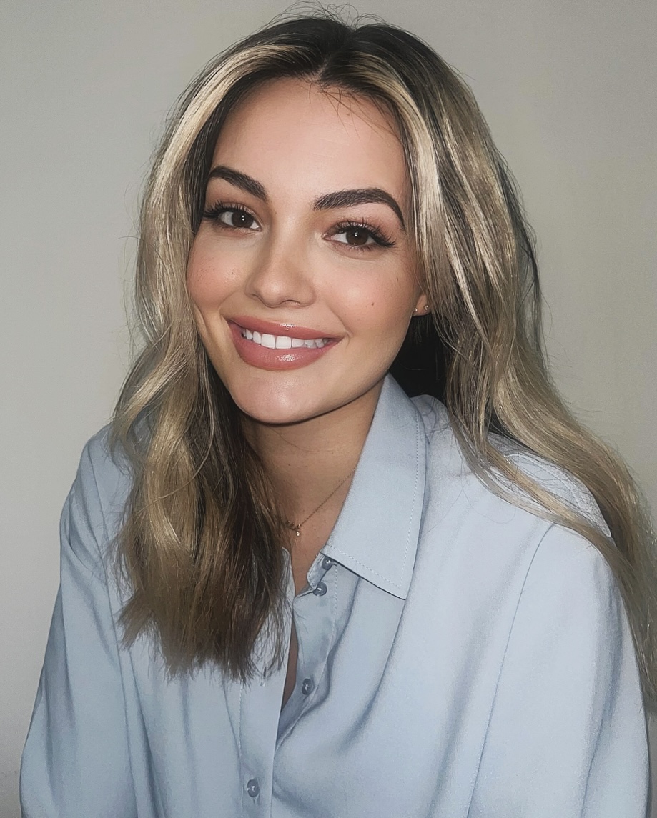 Veronica Bates - Real Estate Agent