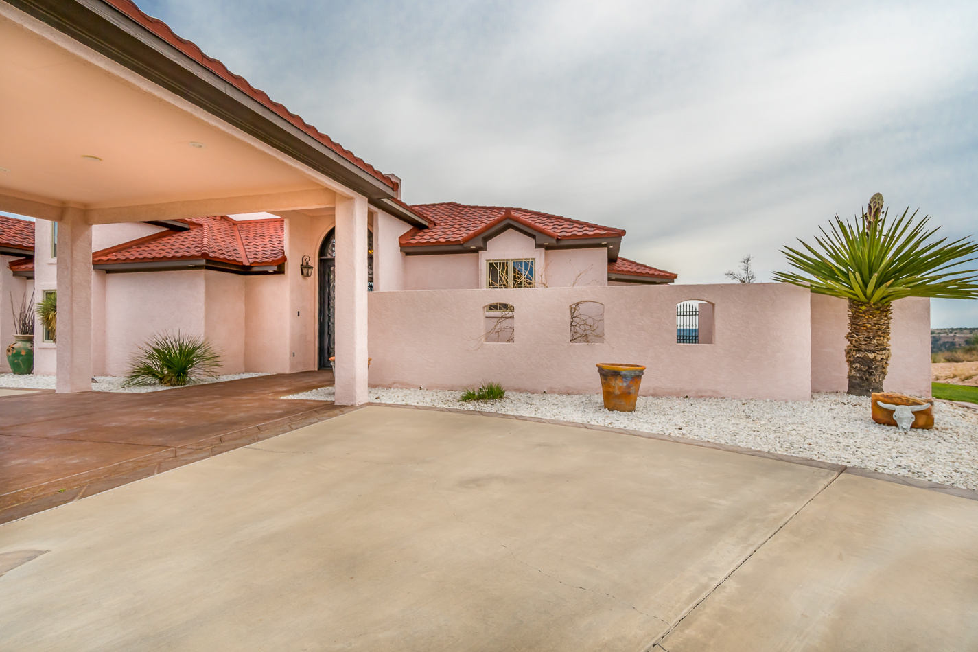 Photo Gallery 7950 East Lake View Rd