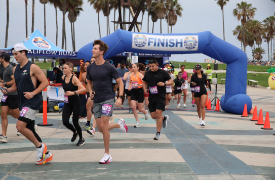 Run Before the Feast: Two Ways to Start Thanksgiving Day with Community ...