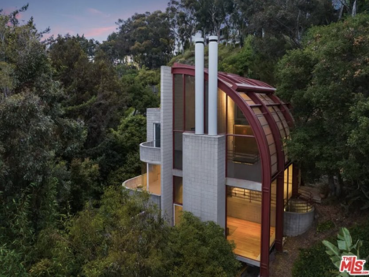 A Stunning Architectural Icon by Ray Kappe Hits the Market in Santa Monica
