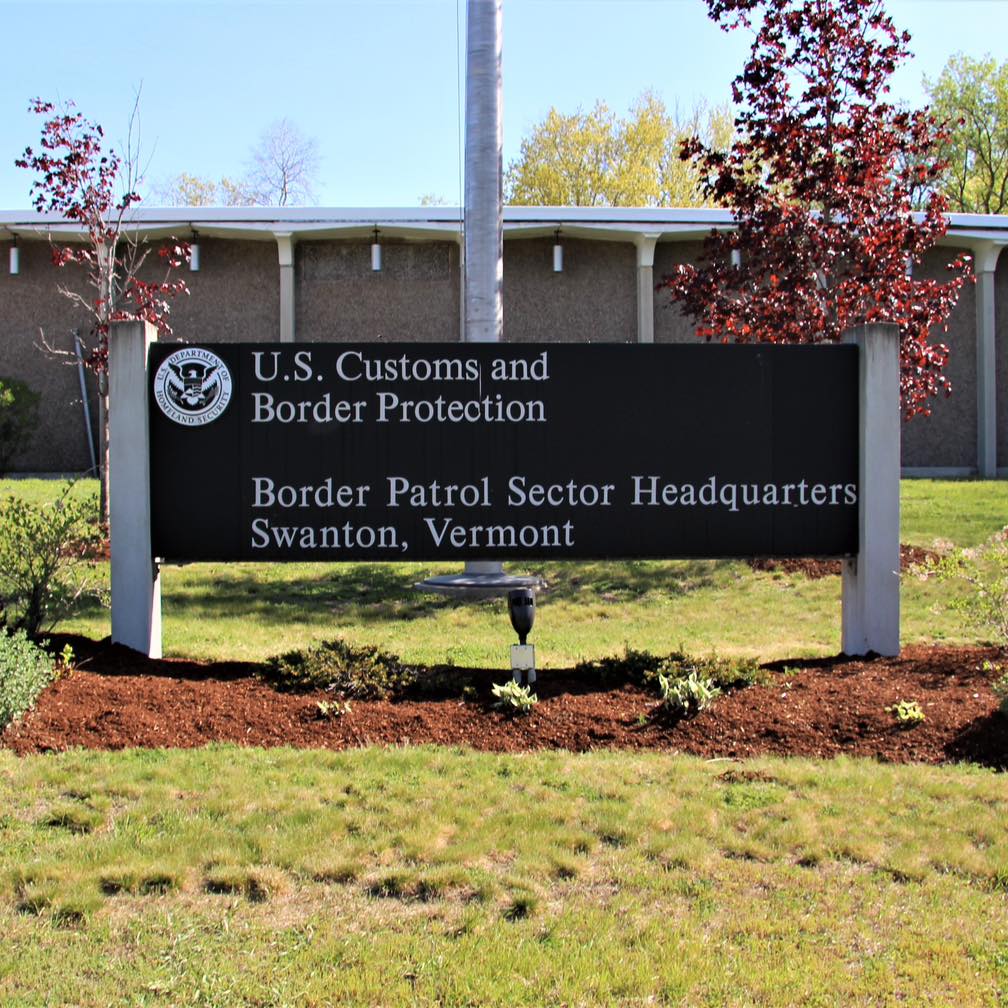 Choosing Home: The Appeal of Surrounding Towns for US Customs and ...