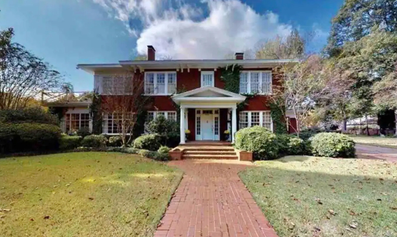 Historic and Luxury Listings