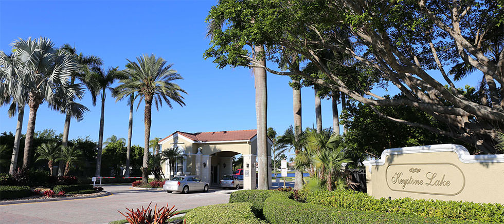 Keystone Lake, Pembroke Pines, FL Real Estate with Homes For Sale ...