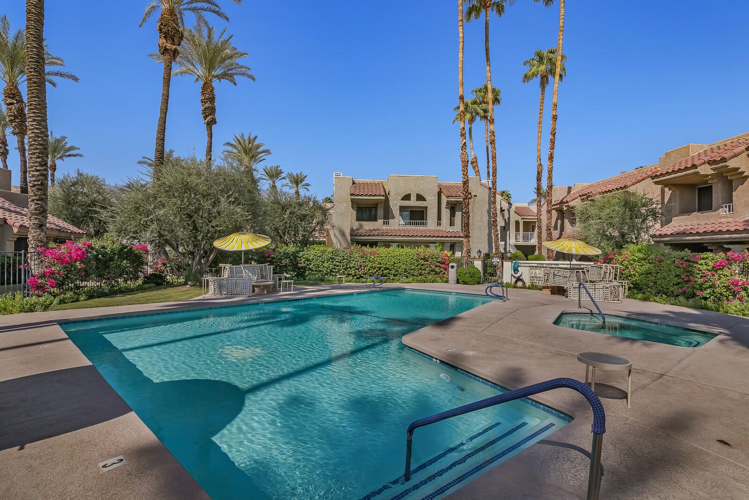 Unlocking the Beauty of Palm Springs: A Luxurious Condo Success Story