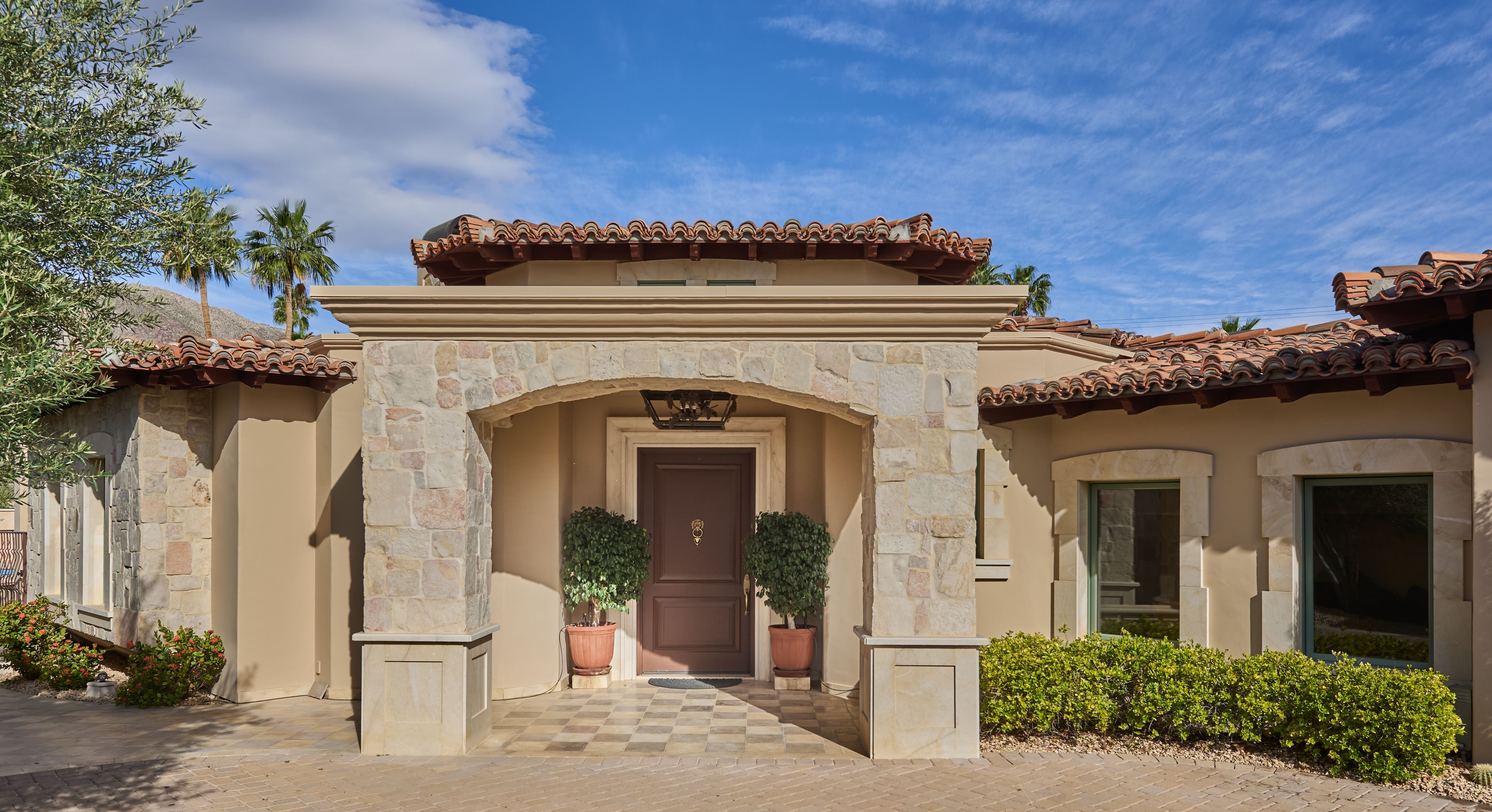 Luxury Living in South Palm Desert: A Spectacular Home Listed at $3.3 ...