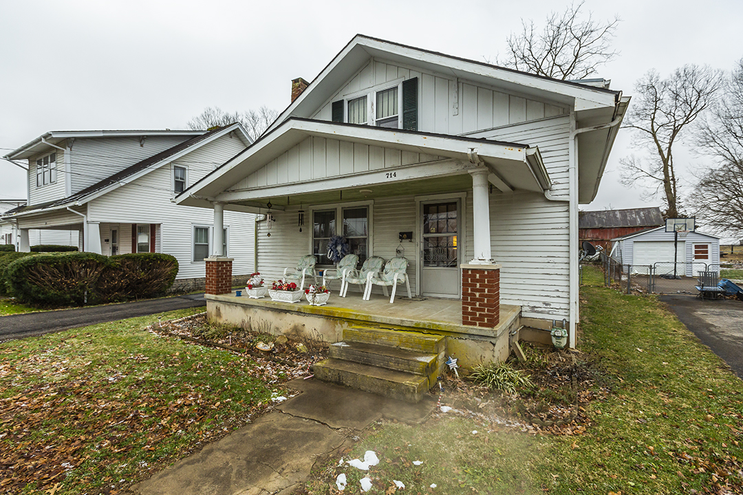 Absolute Estate Auction | 714 Link Avenue, Paris